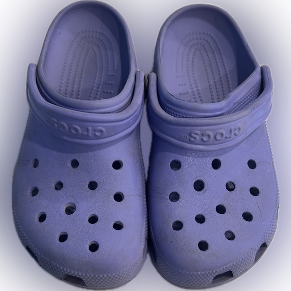 CROCS | Shoes | Crocs Purple Sandals With Ventilation And Heel Strap ...